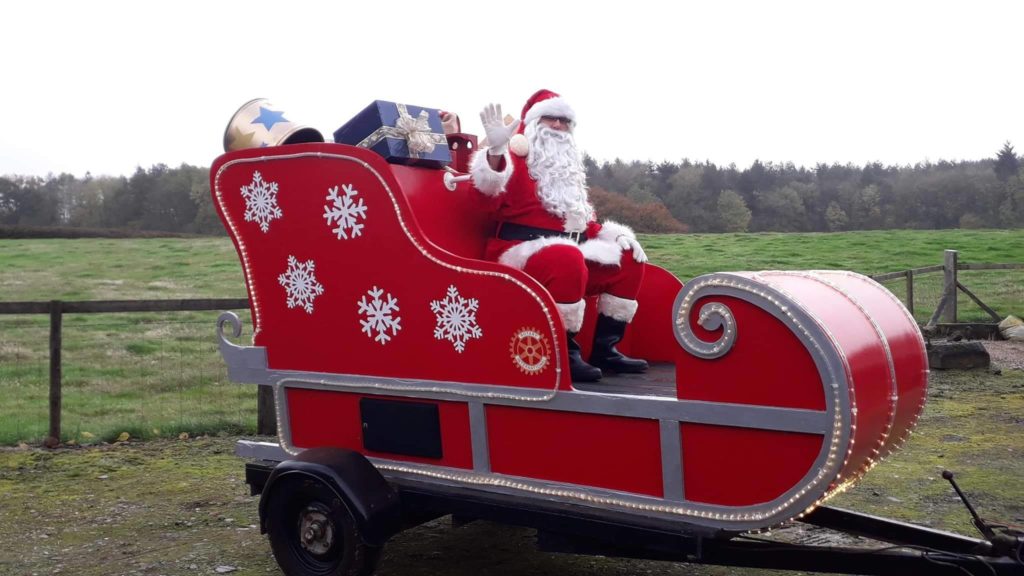 Watling rotary club santa float - Milton Keynes Kids