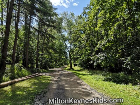 Irchester Country Park, Northamptonshire review - Milton Keynes Kids